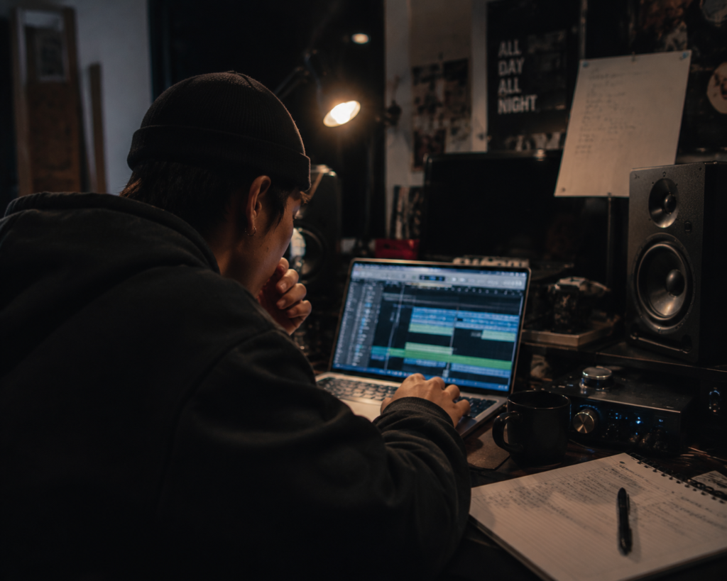 geg（GeG）とは？日本の音楽プロデューサーGeGのプロフィール・人気曲・活動まとめ - HIP HOP BASE